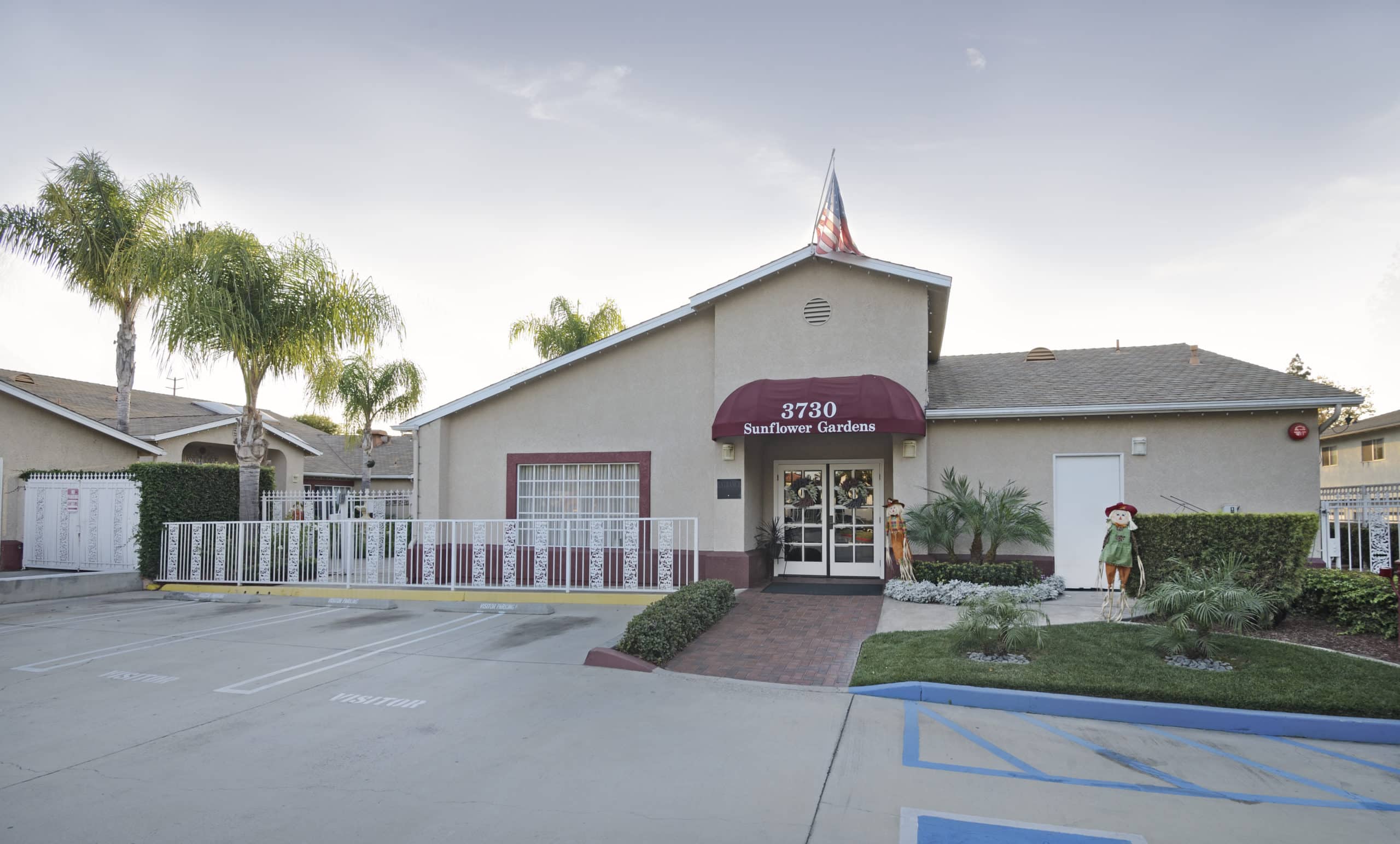 Living in Los Angeles - Frontier Management