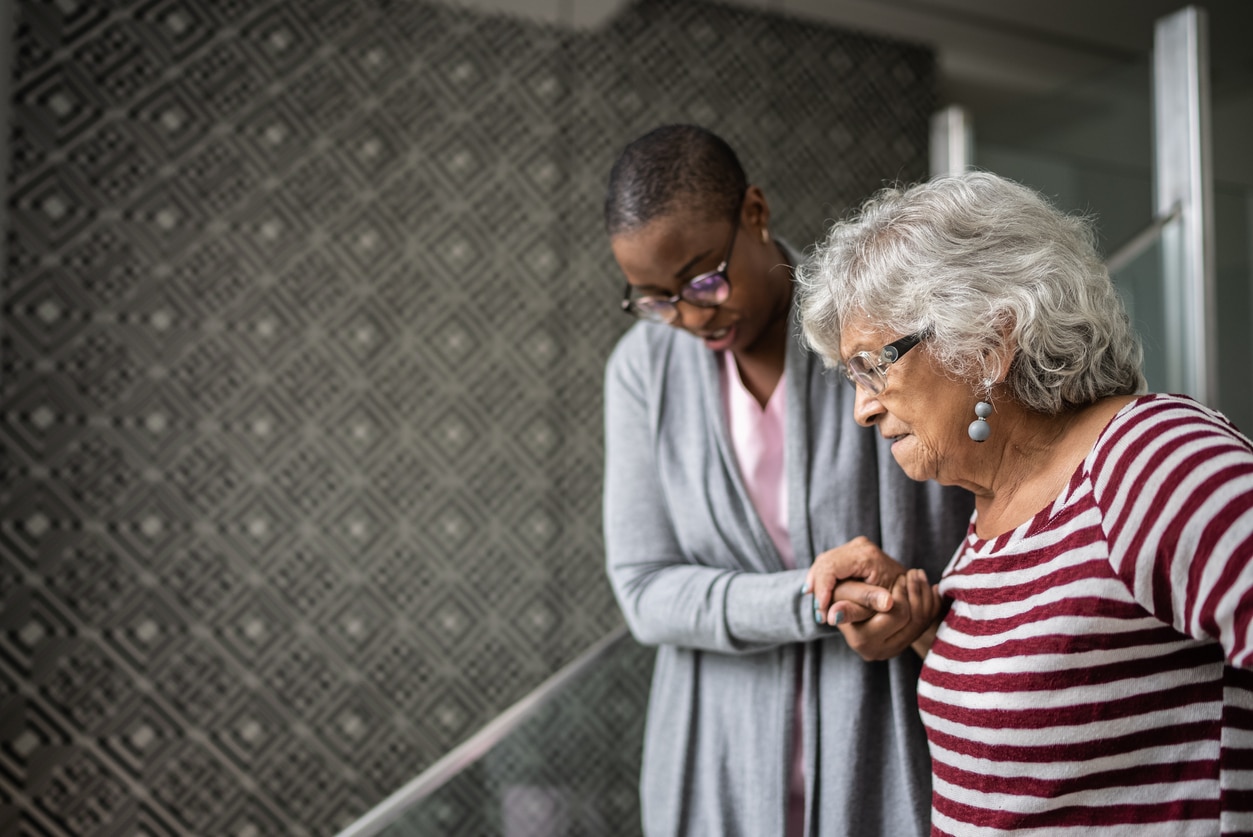 5 Reasons Why Elderly People Fall at Home - Frontier Senior Living